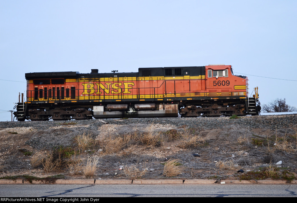 BNSF 560